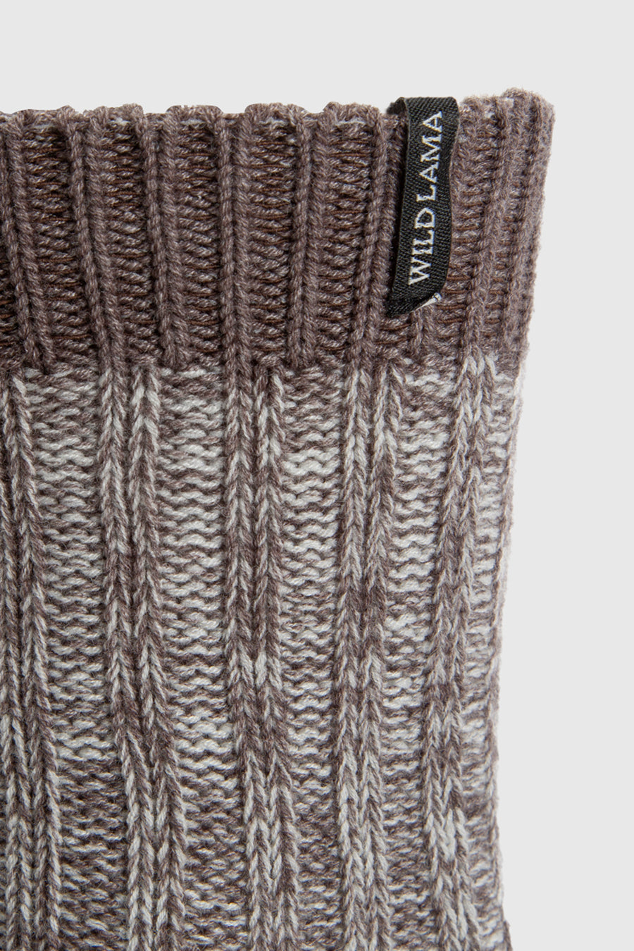 Calcetín Outdoor Tepe Fibras Sustentables Café | Wild Lama